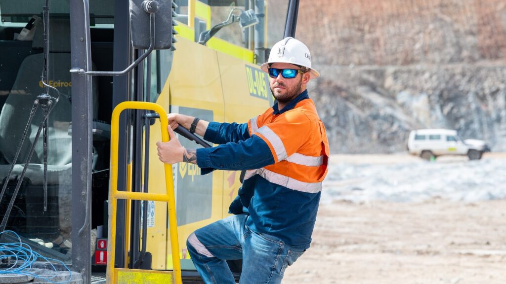 People & Careers - Roc-Drill